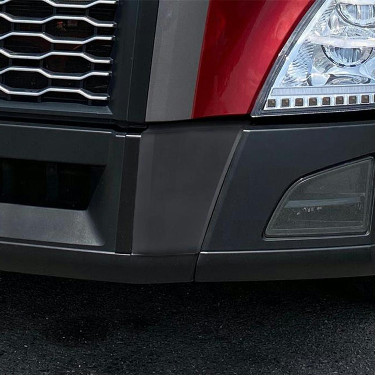 Volvo VNL Bumper Corners 82750590 82750588