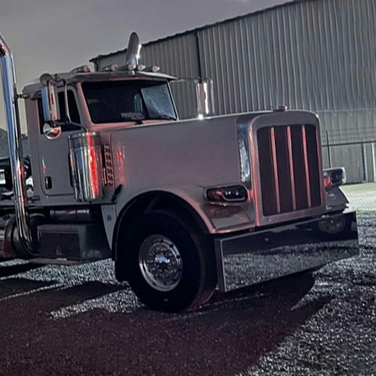 Peterbilt 379 389 Chrome Bumper By Lincoln Chrome - Raney's Truck Parts