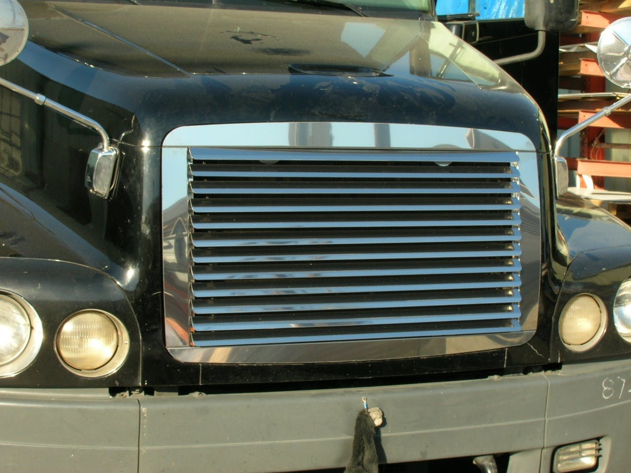 freightliner grill clips