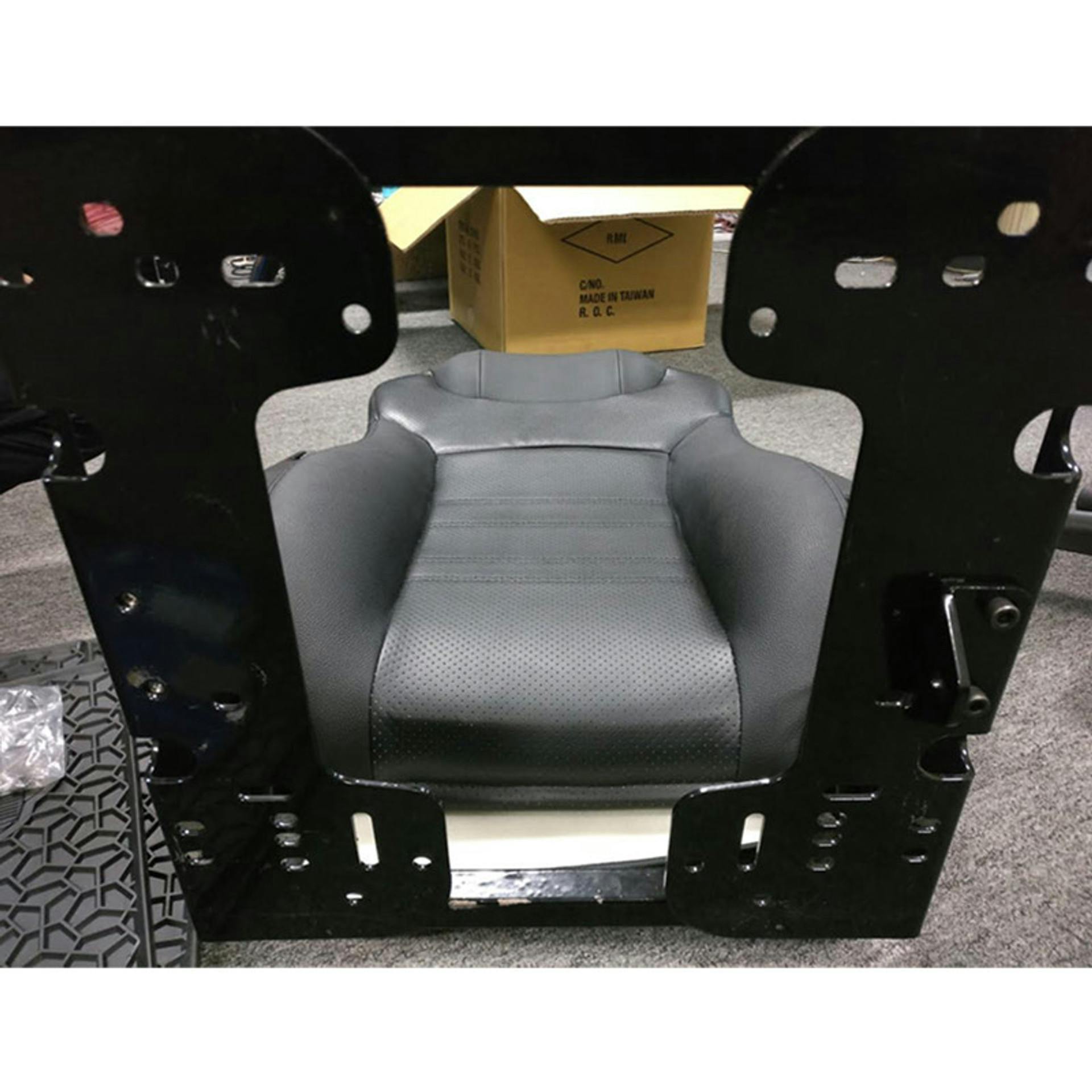 Economy High Back Leather Truck Seat With Universal Mount - Raney's ...