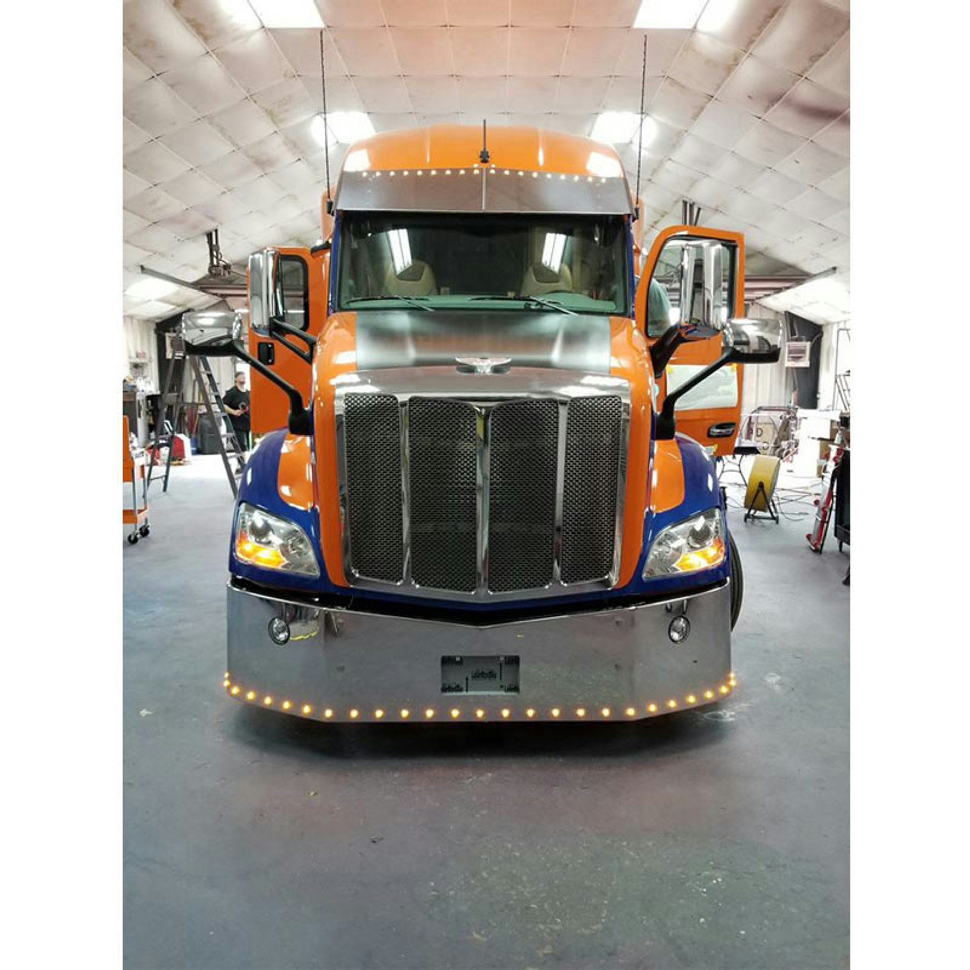 Peterbilt 579 567 Drop Visor By RoadWorks - Raney's Truck Parts