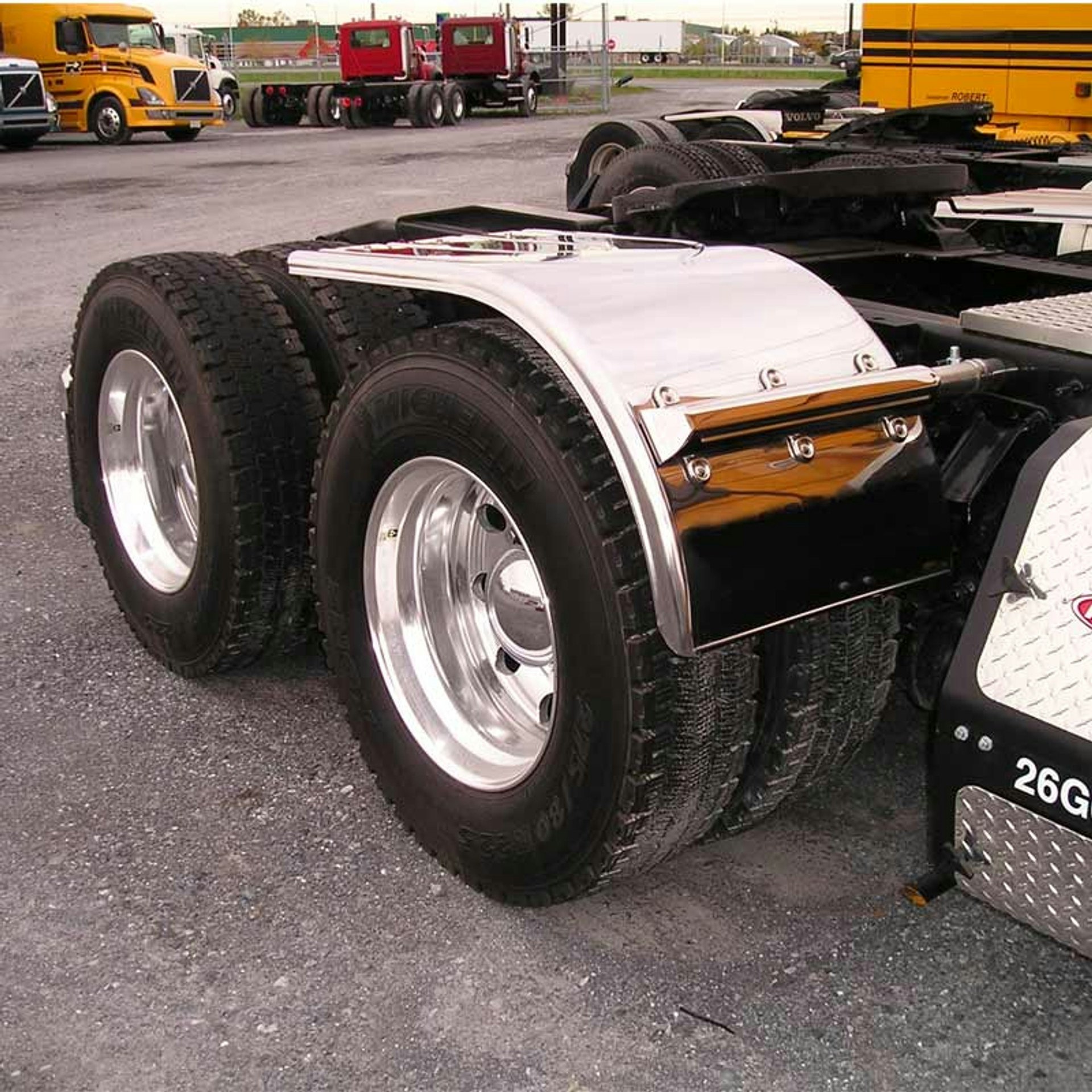 24" Stainless Steel Semi Truck Braceless Quarter Fenders With Top Flaps ...