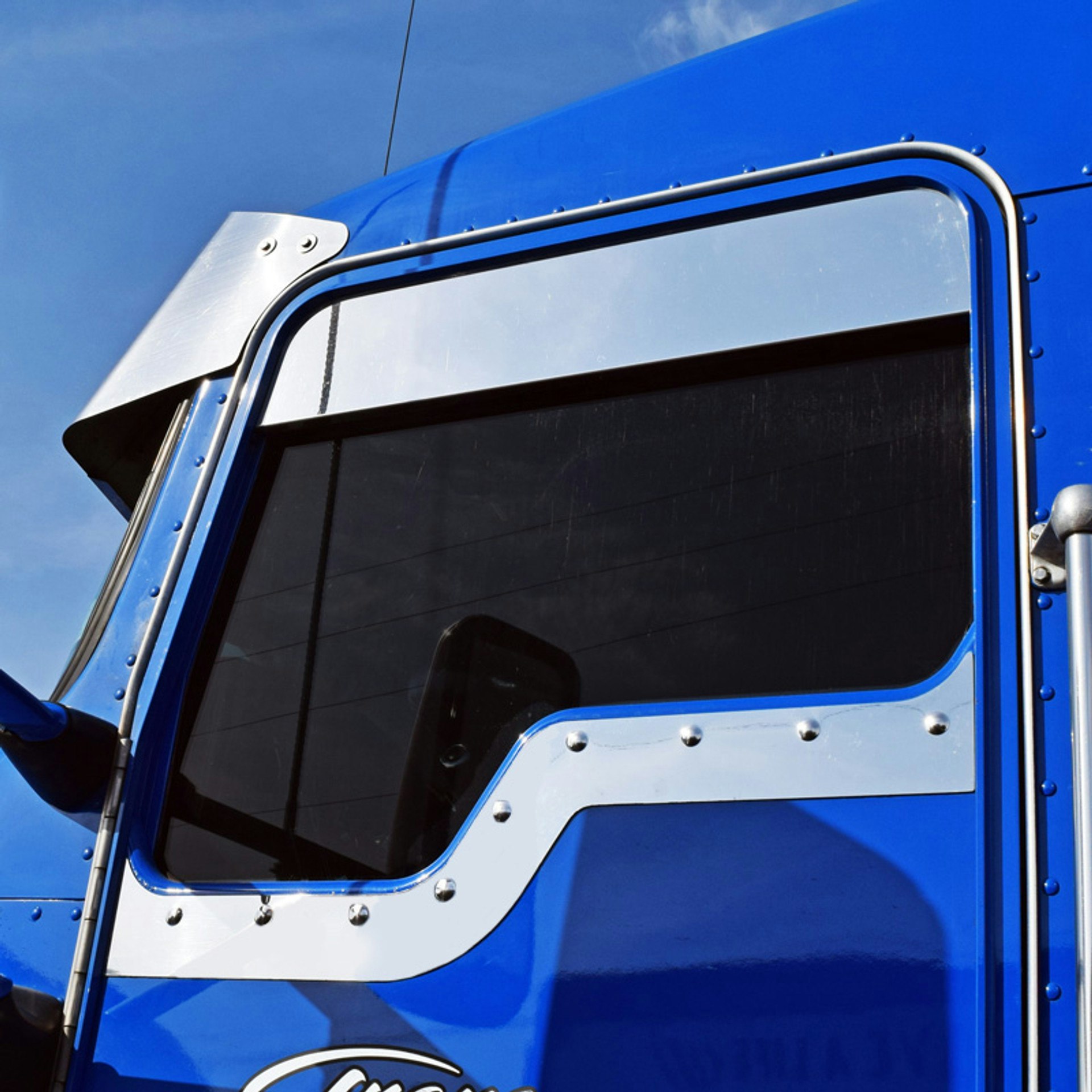 Kenworth 5" Eagle Flange Chop Top Window Trim For Daylight Door - Raney ...