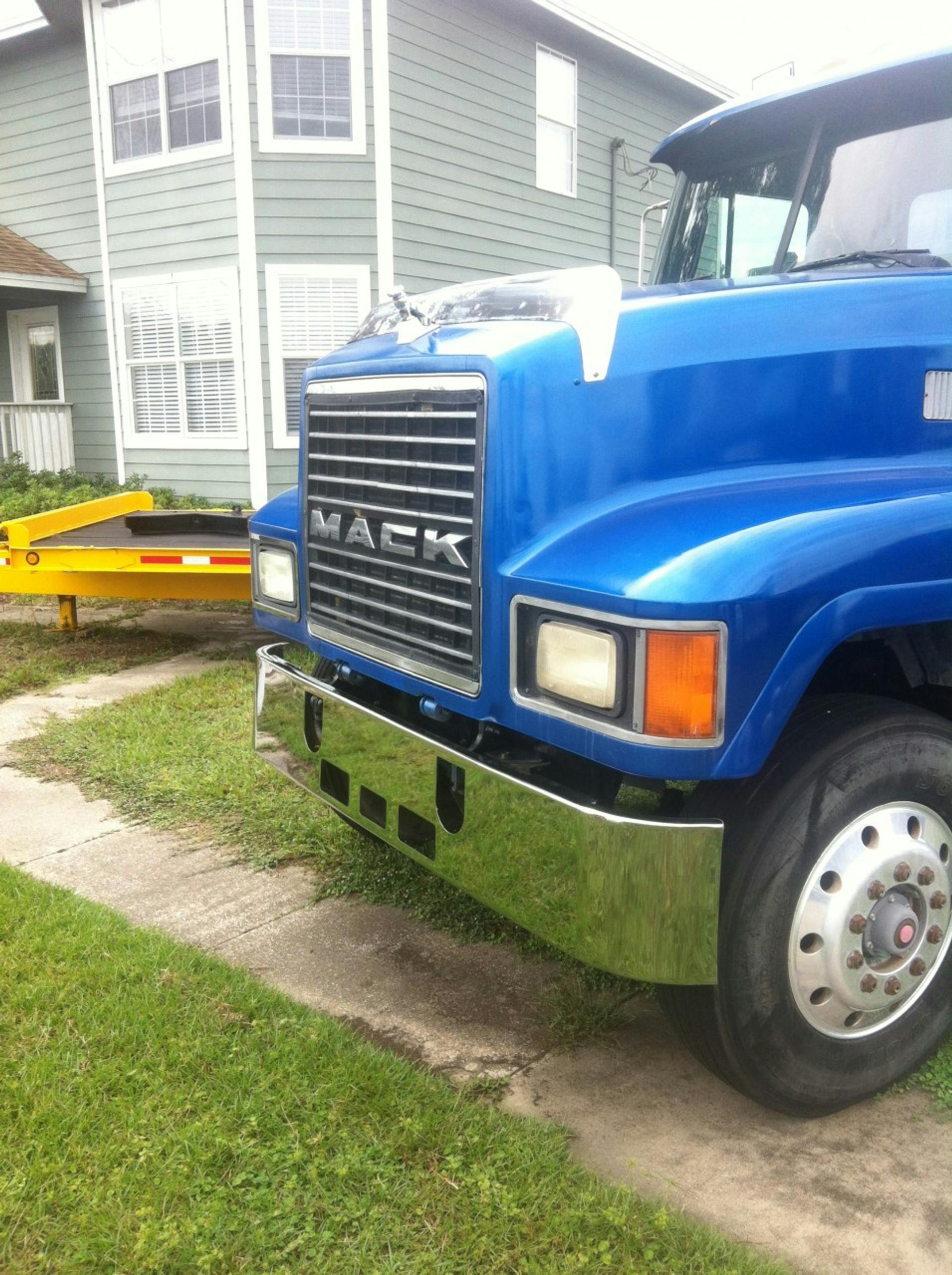 Mack CH Bumpers | Raney's Truck Parts