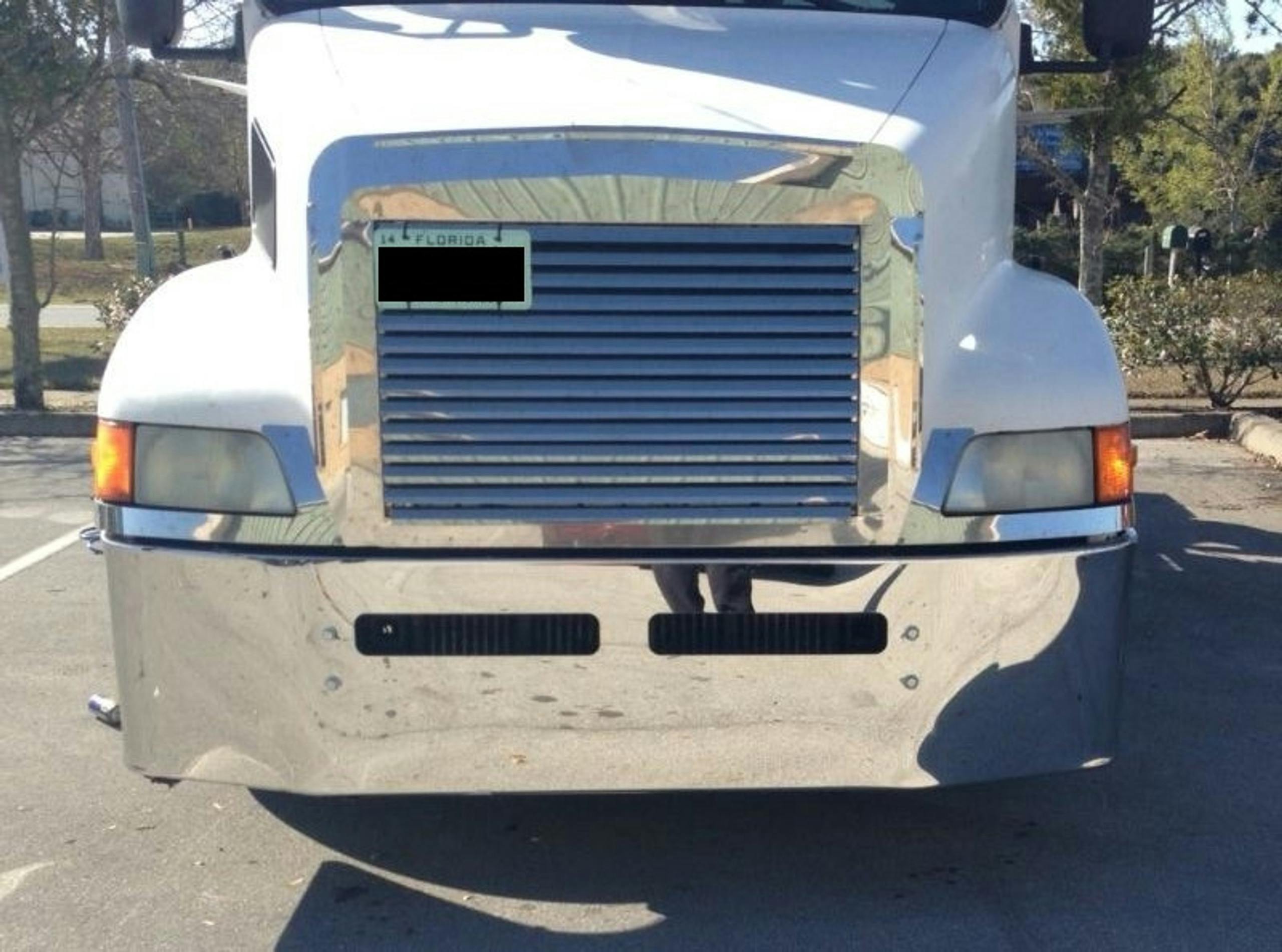 Volvo VNL Bumpers