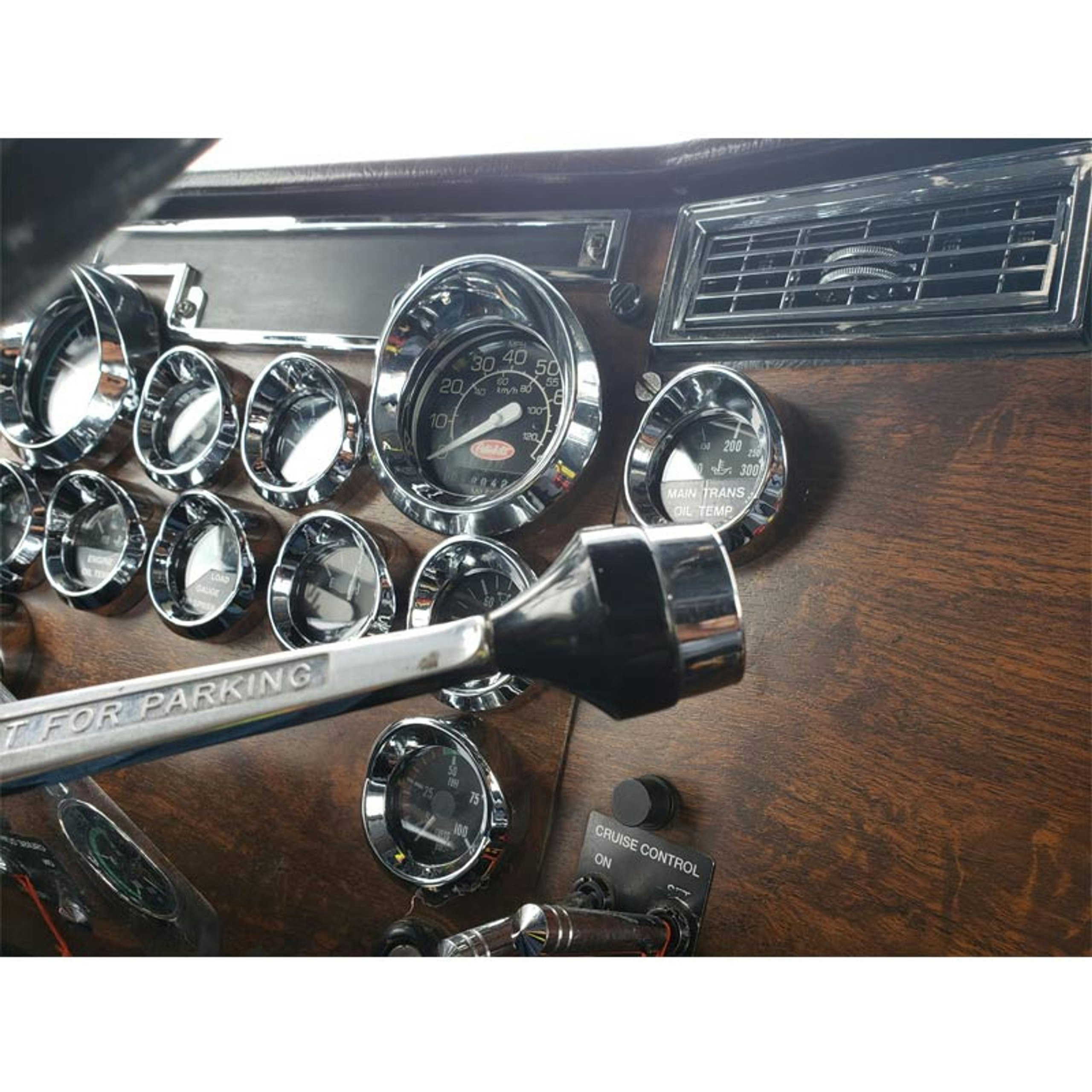 Lifetime Peterbilt 379 2000 & Older Complete Dash Kit - Raney's Truck Parts