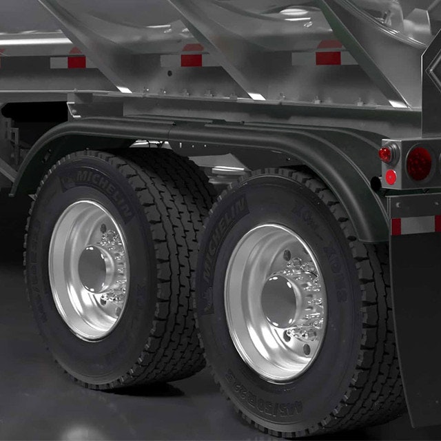 132" Black Poly Full Tandem Ribbed Fenders