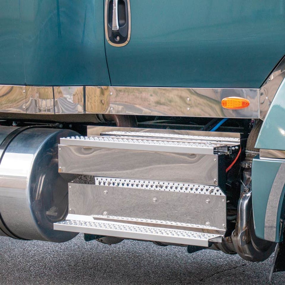 International LT 2017+ End Bumper Covers - Raney's Truck Parts