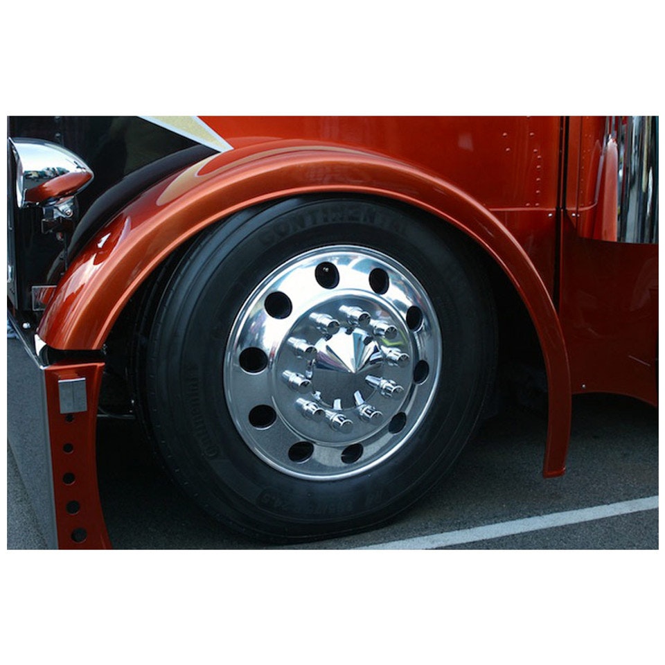 Peterbilt 379 Front Fenders - Raney's Truck Parts