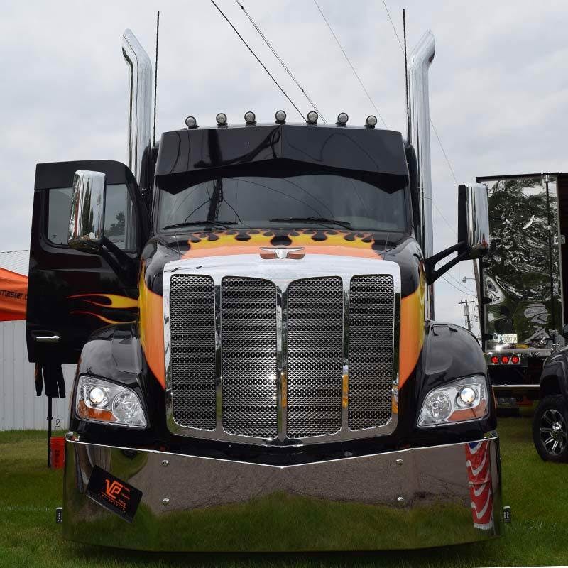 Peterbilt 579 Hood Support L85-6082