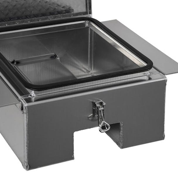 Diamond Tread In-Frame Aluminum Tool Box | Raney's